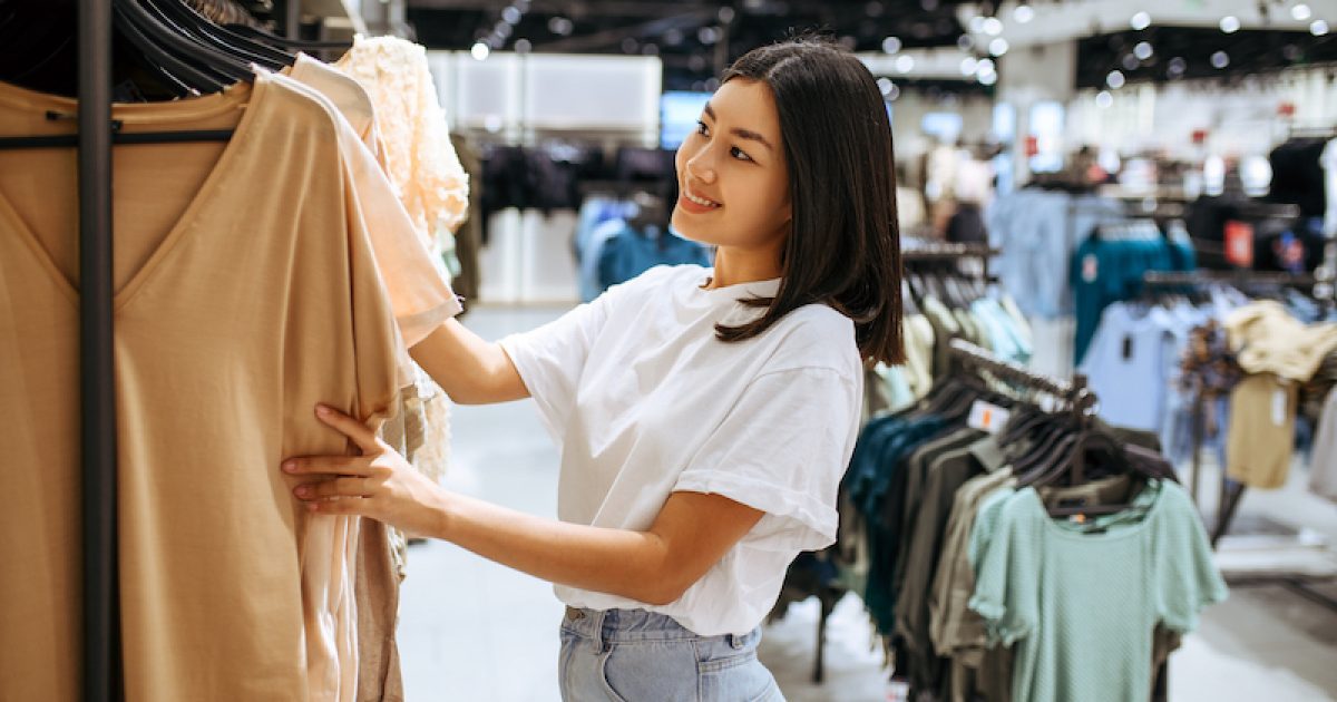 Moda atemporal y las prendas que necesitas… | LOANA Sitio Mayoreo